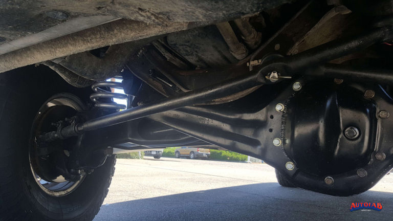 Travis’ Ford Super Duty 2WD conversion to Twin Traction Beam 4wd - Autofab