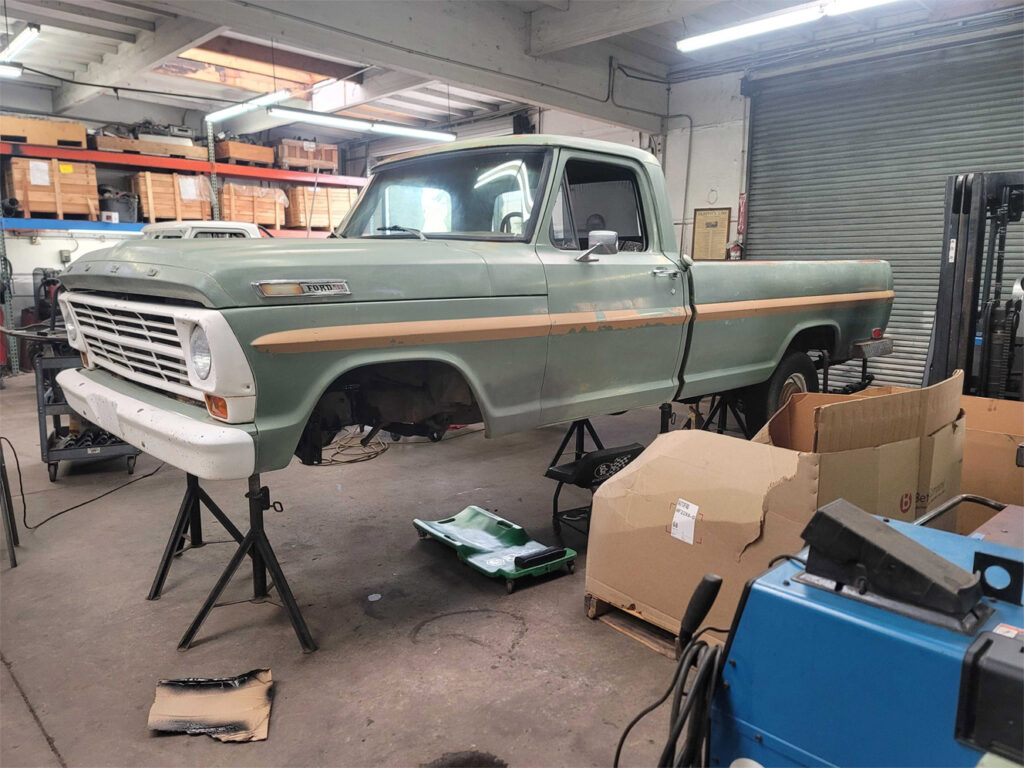 Ford 100 front lift kits installation - Autofab