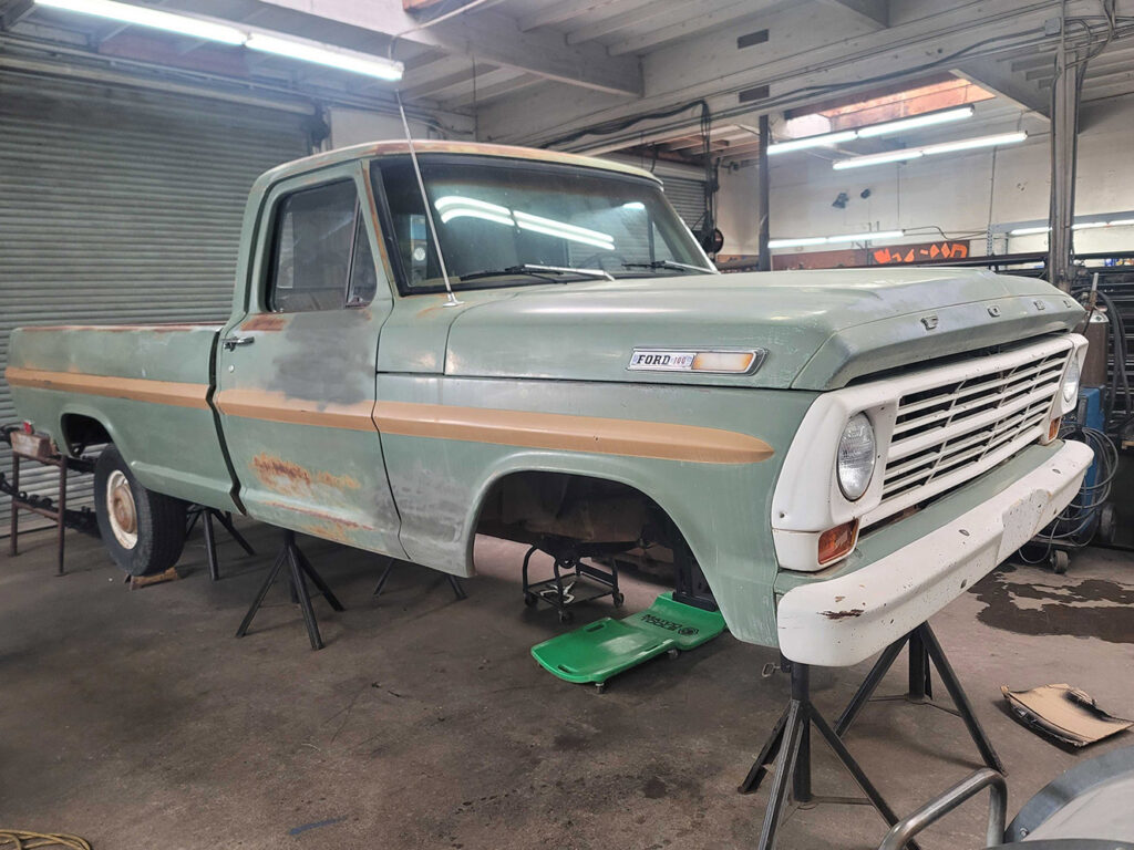 Ford 100 front lift kits installation - Autofab